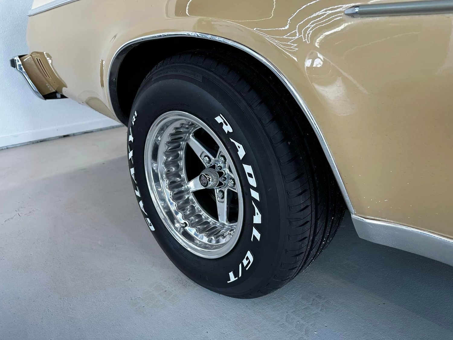 MUSCLE CAR RACEMASTER Polish 10x15, ET=-12, Backspace 5" - 5x120.65 ...